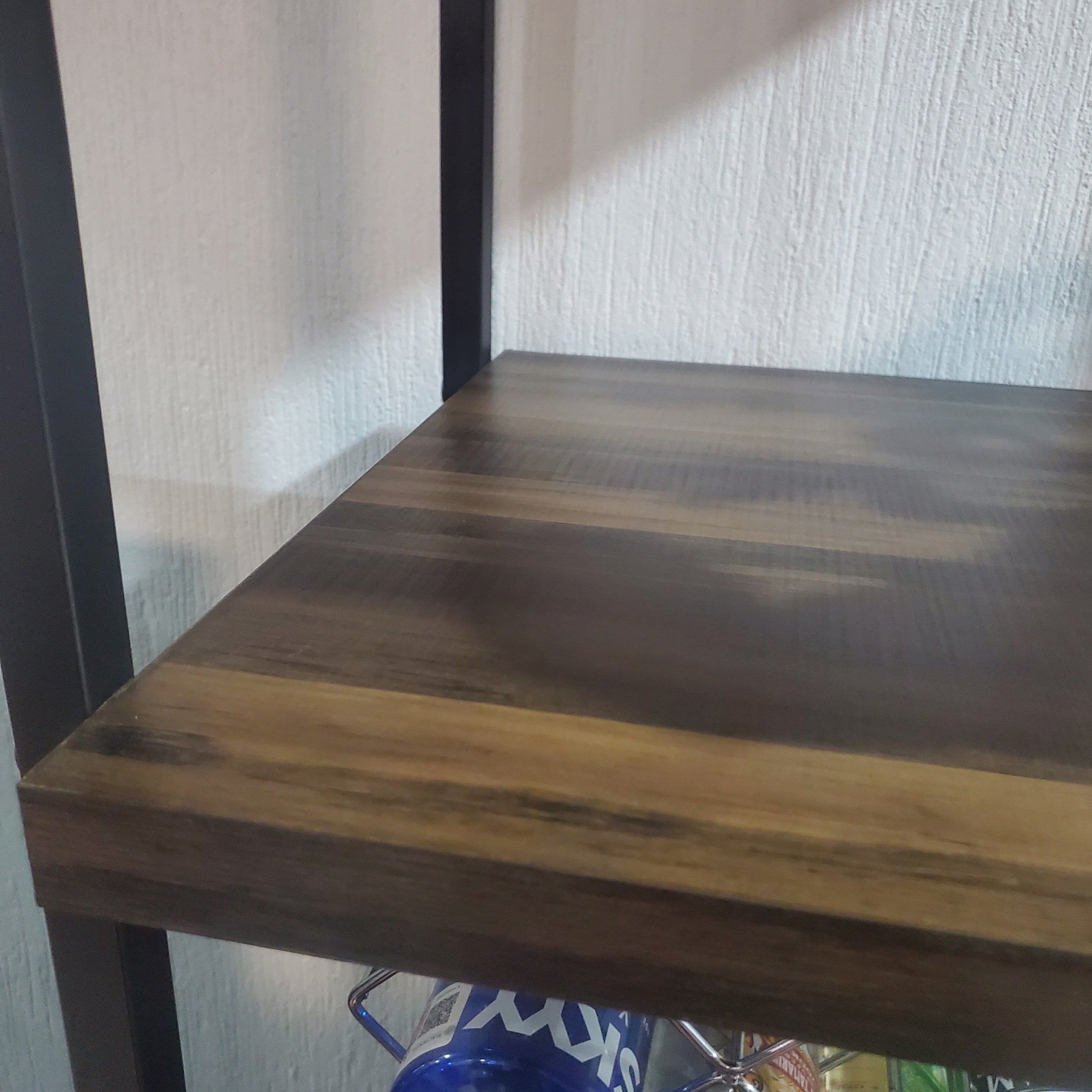 Kessa- Librero/estante Morgan nogal Antique